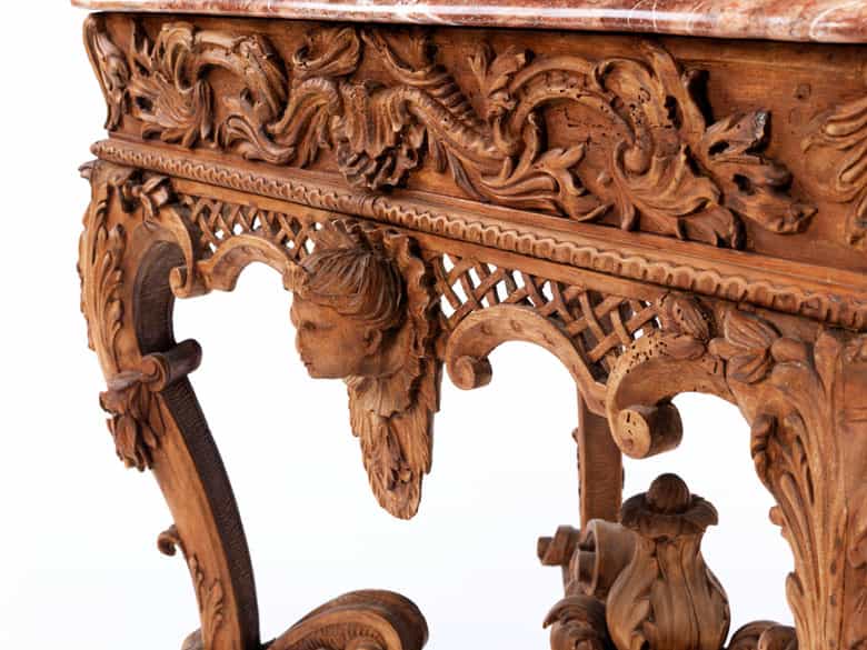 Reich geschnitzter Rokoko-Salontisch - Hampel Kunstauktionen